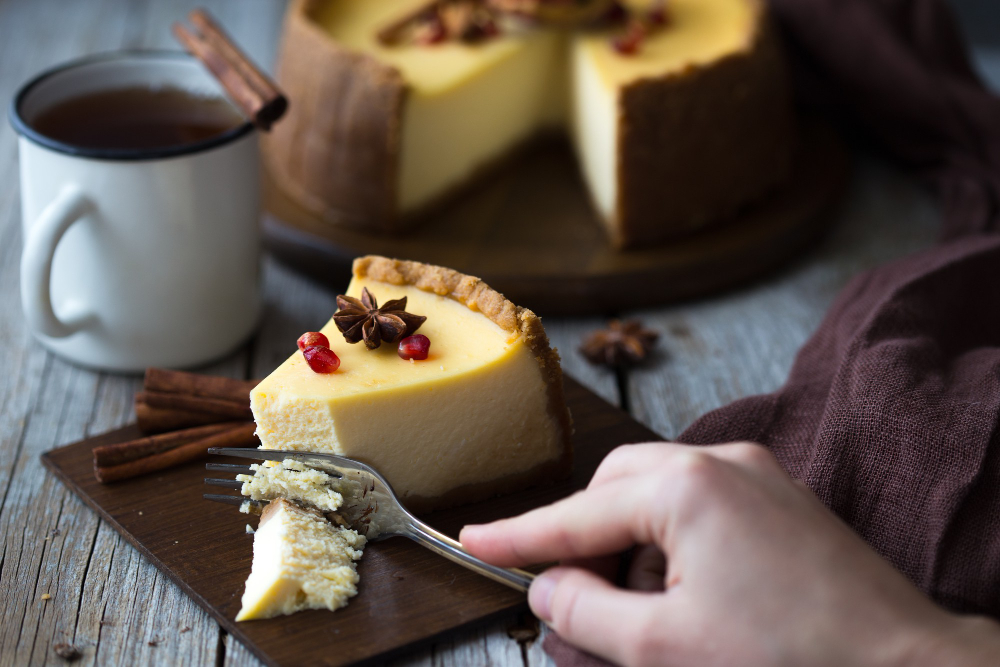 Cheesecake: rețeta clasică pentru un desert cremos și delicios cu ...